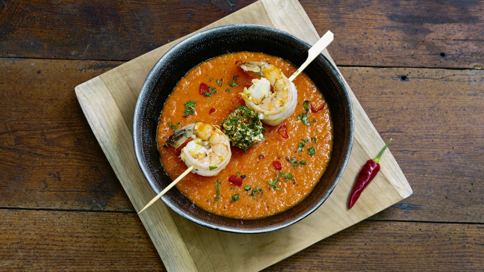 Rezept: Paprikasuppe mit Garnelen und Frischkäsekugeln – Diabetes-Anker