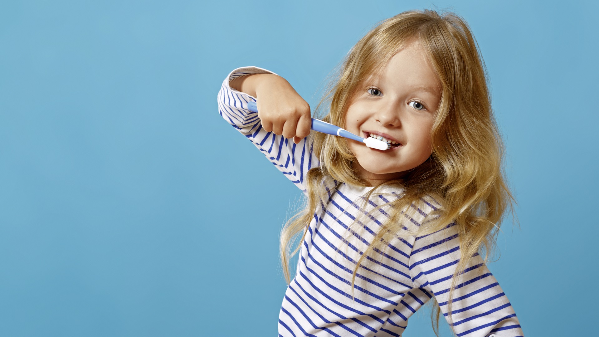 Mit Zahnpflege früh beginnen: Gesunde Kinder-Zähne beginnen bei den ...